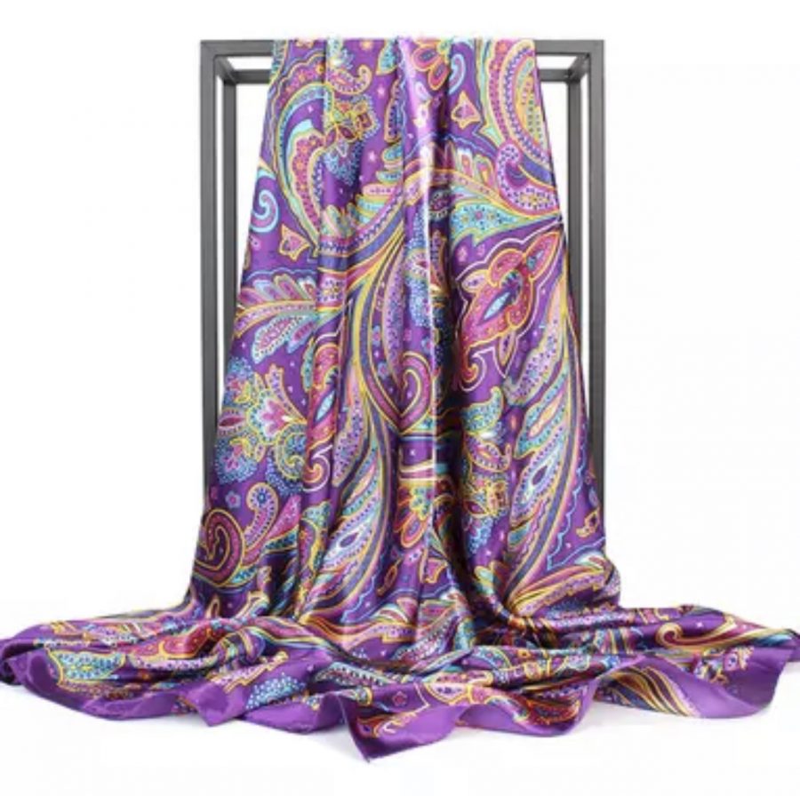 Carré en soie 90 – Purple Rain – La Petite Touche Glamour